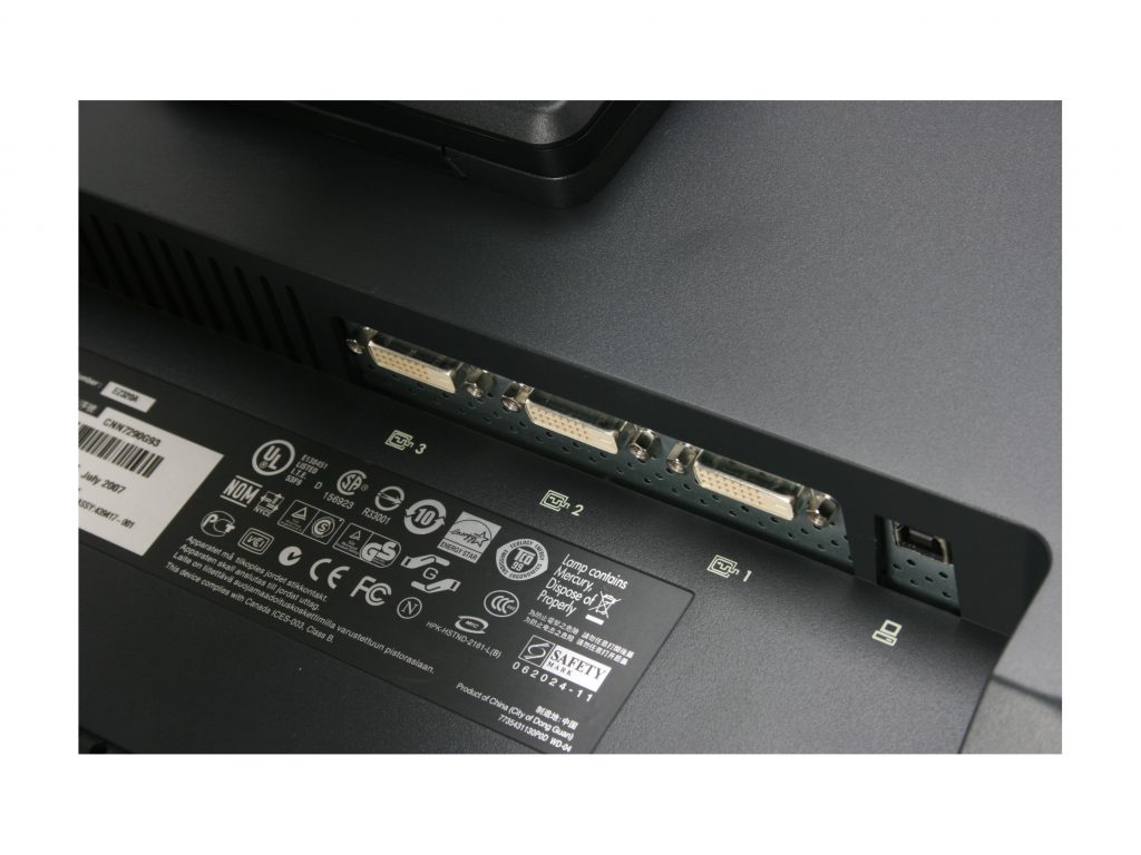 Écran 30" HP LP3065 Reconditionné - Sans pied - Grade Argent - Unik Informatique